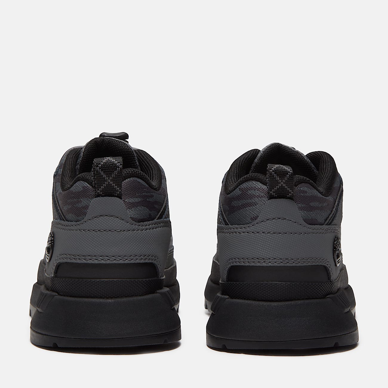Field Trekker Bungee Trainer for Youth in Dark Grey
