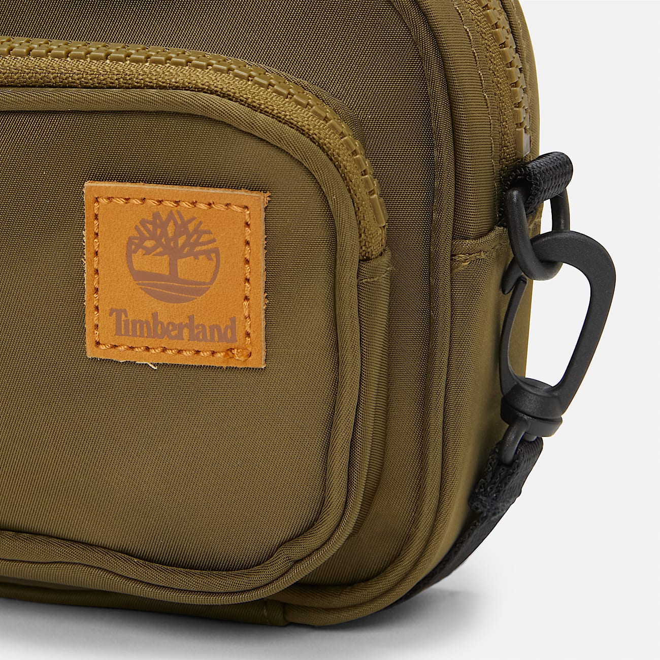 All Gender Nylon Camera Bag in Green